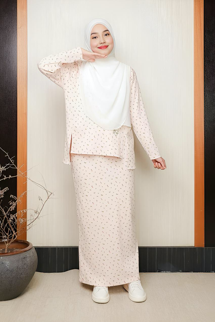 Alina Light Lotus (DEFECT)